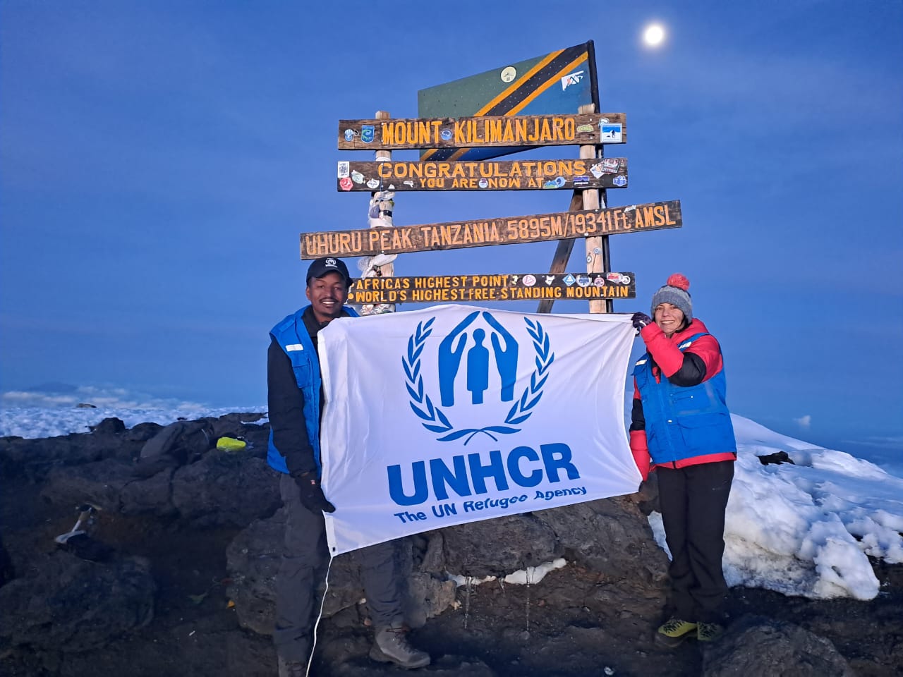 UNHCR staff climb Africa’s highest mountain in support of refugee ...