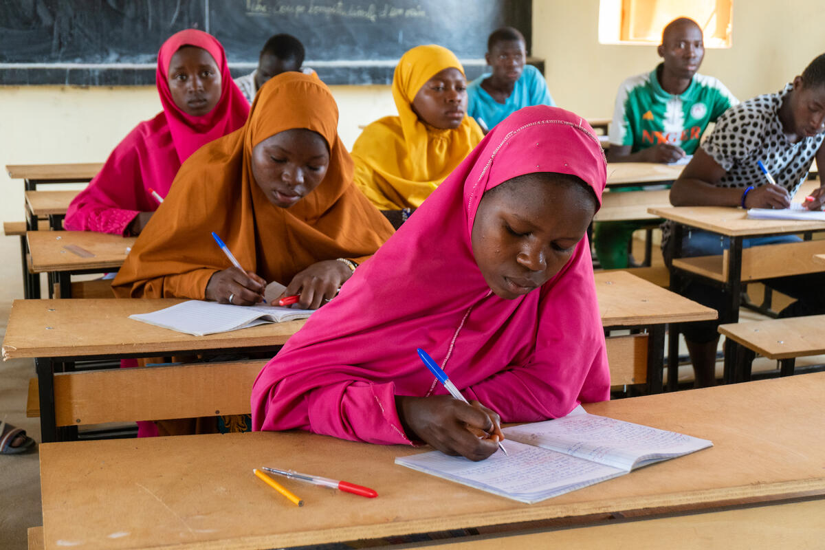 Building hope and transforming lives of refugees and host communities ...