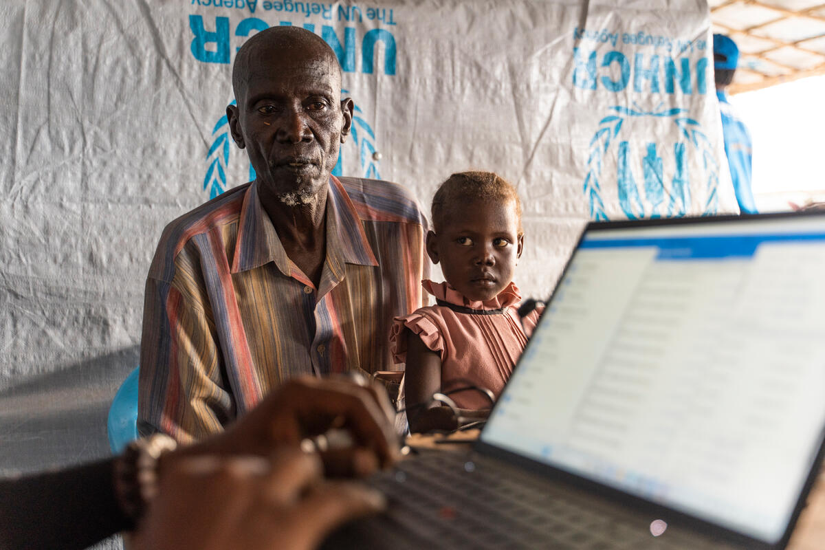 Refugee figures in South Sudan hit the half a million mark as thousands ...
