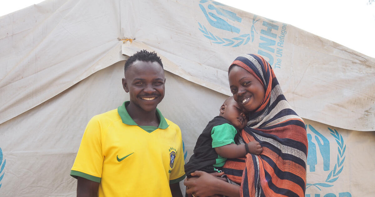 With border town doubling in size, Sudanese refugees in Central African ...