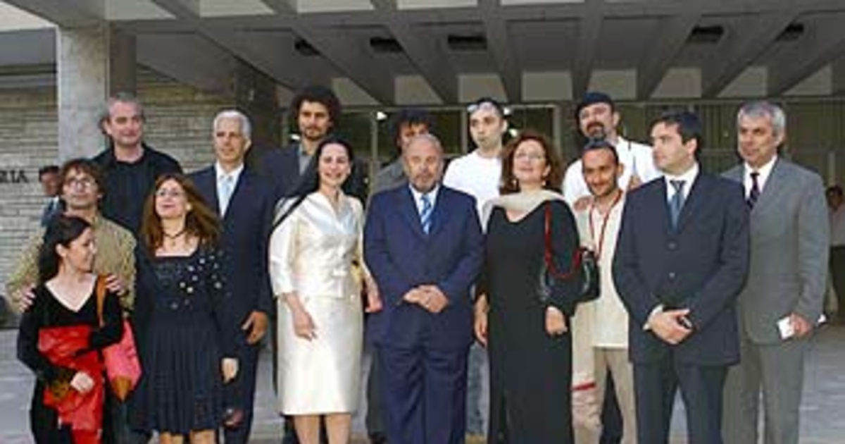 Feature: Albanian artists return home, ending exile for exhibition ...