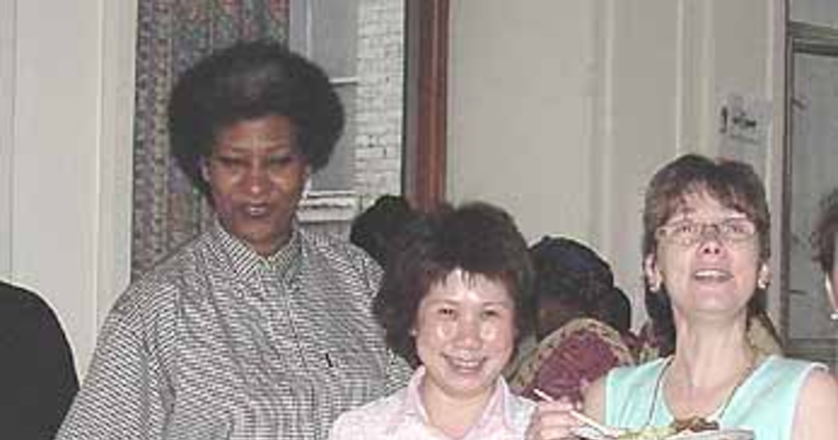 Huda's story: Silenced in Sudan, finding a new voice in London | UNHCR ...