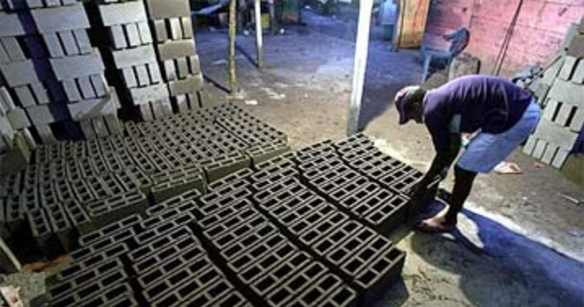 Building a new life block by block | UNHCR Asia Pacific