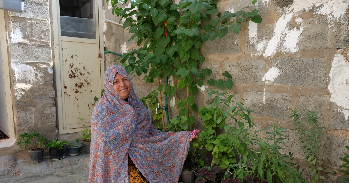 UNHCR helps bring water to Afghan refugees and Iranian villages | UNHCR ...