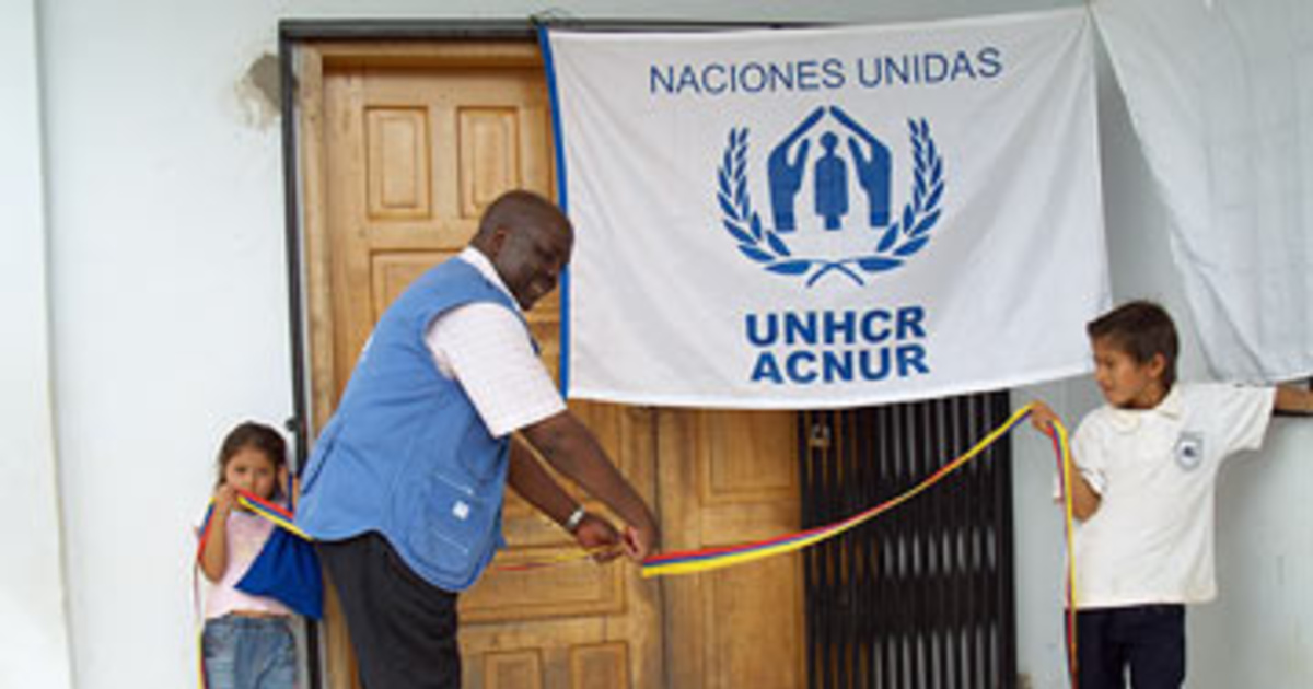 Head of UNHCR Executive Committee visits refugees in Ecuador | UNHCR ...