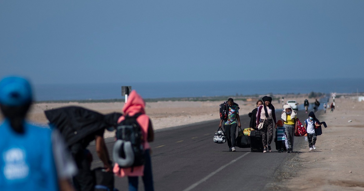 “Refugees” or “Migrants”? How word choices affect rights and lives ...