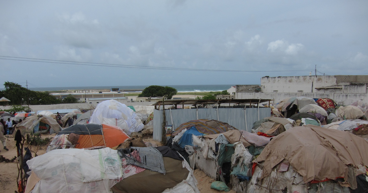 Le HCR distribue de l'aide à 30 000 déplacés somaliens | UNHCR France