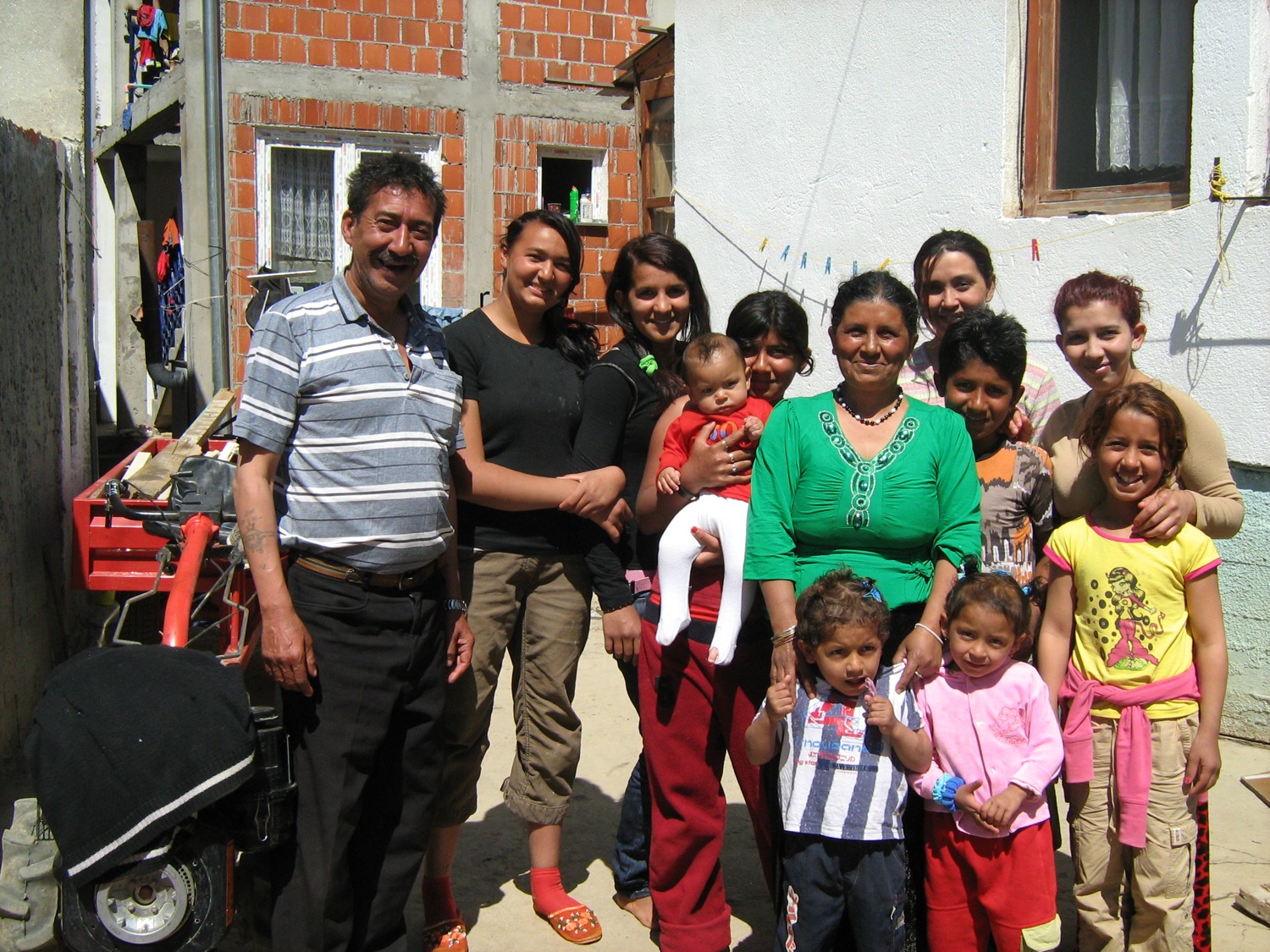 Roma former security guard returns to Kosovo to rebuild a life and a ...