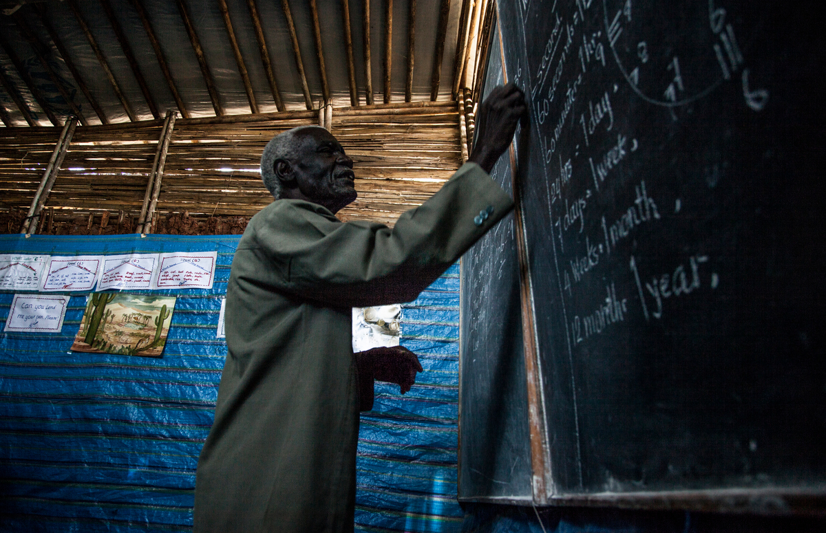 Volunteer refugee teacher steps up to fill gaps in camp schooling ...
