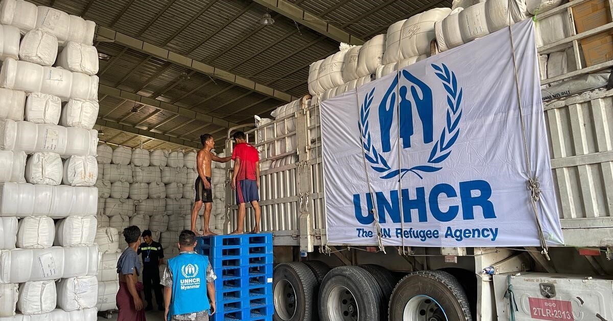 미얀마 대지진 긴급구호 1개월 | UNHCR Republic of Korea