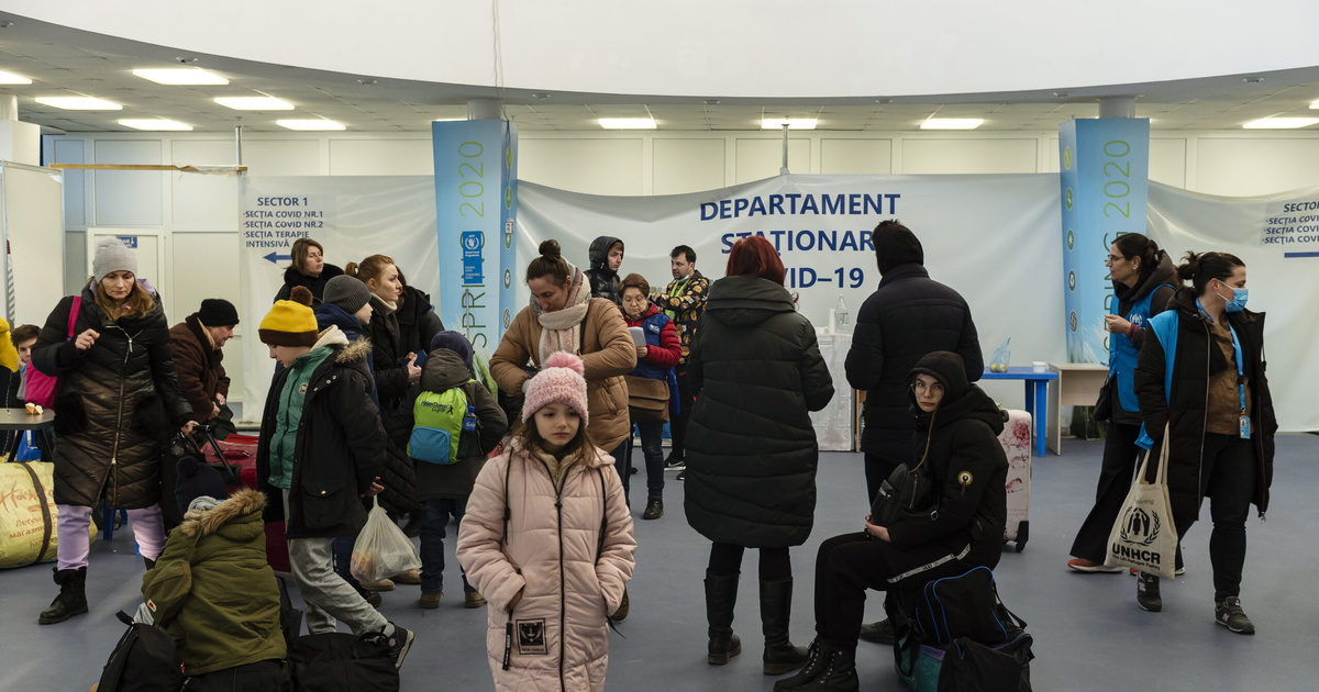 OIM, UNHCR salută primele zboruri cu refugiați din Republica Moldova ...