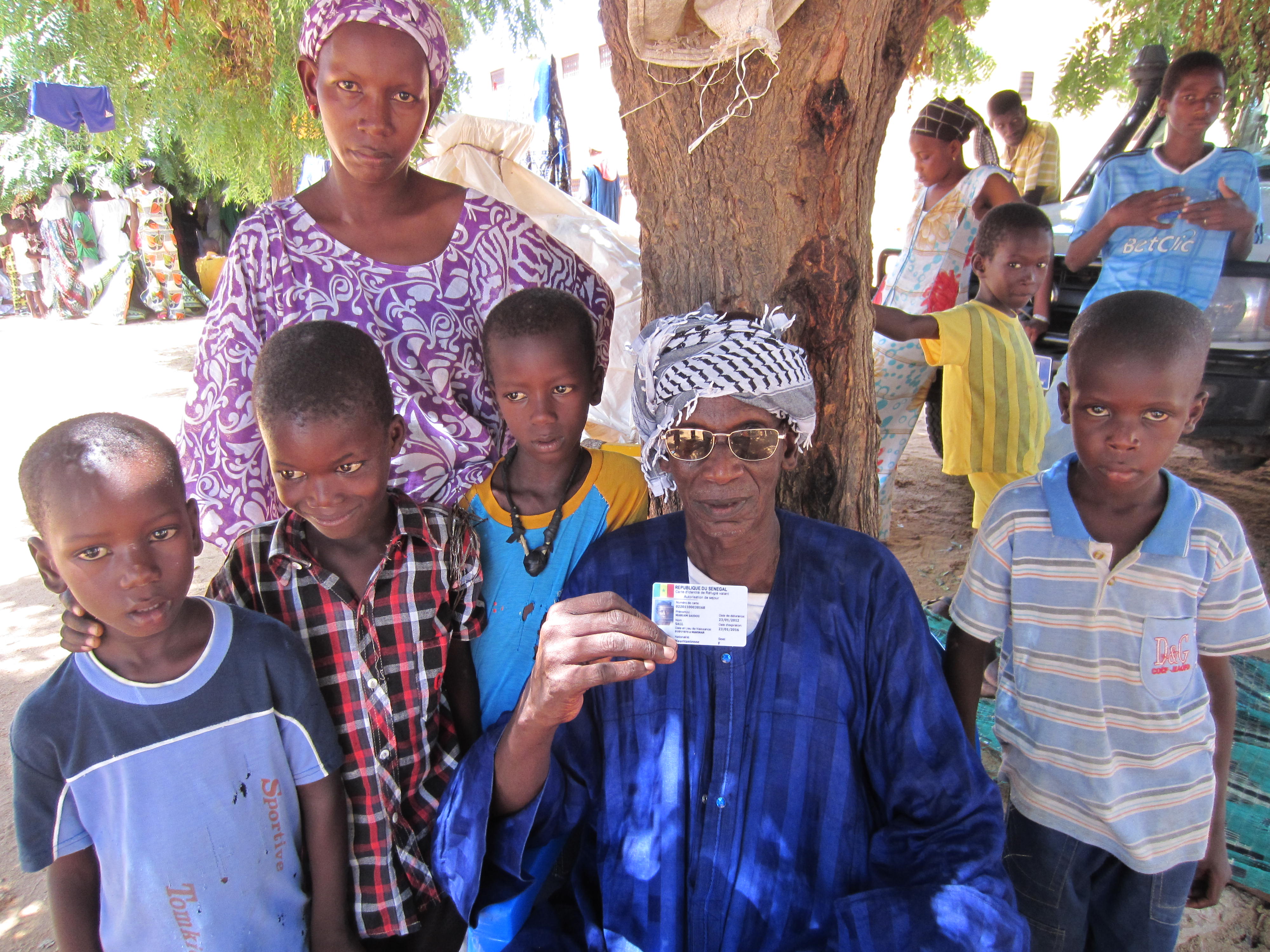 UNHCR distributes biometric ID cards to refugees in Senegal | UNHCR ...