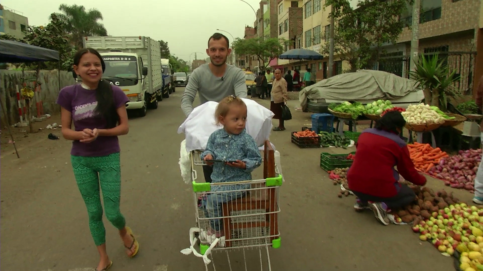 Temporary residency permits a lifeline for Venezuelans in Peru | UNHCR ...