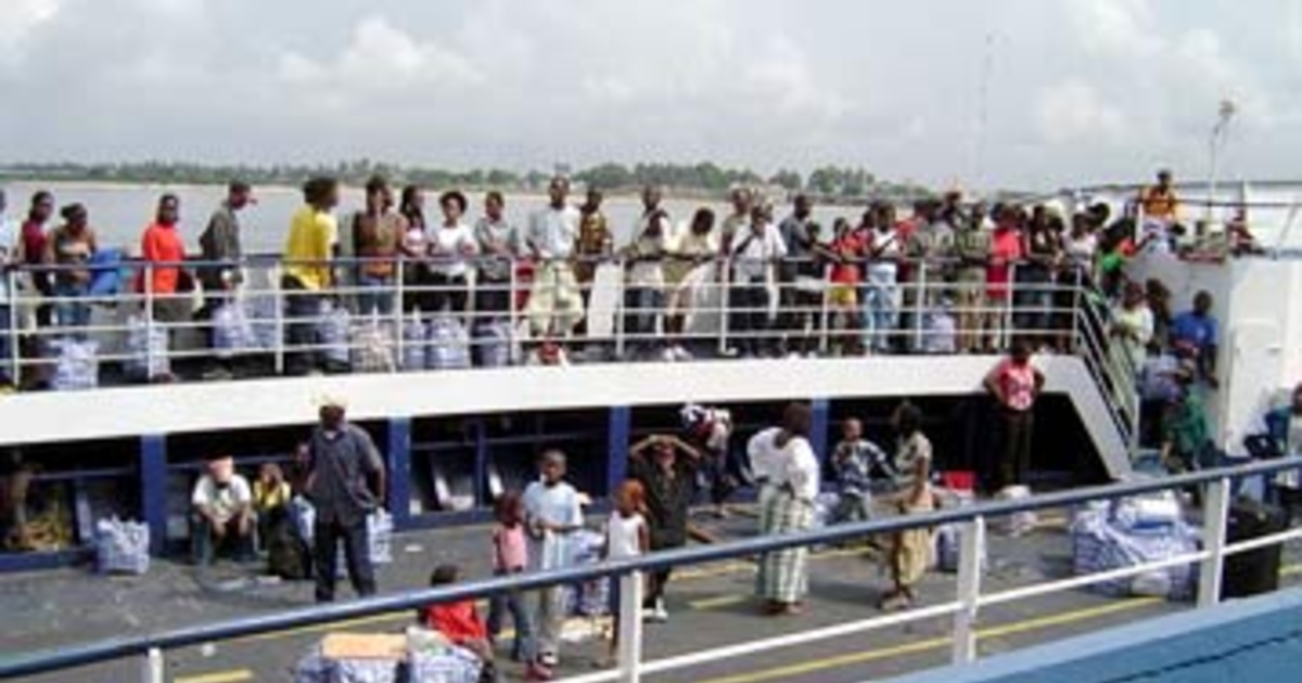 Liberian port receives first return ship from Ghana | UNHCR Malaysia