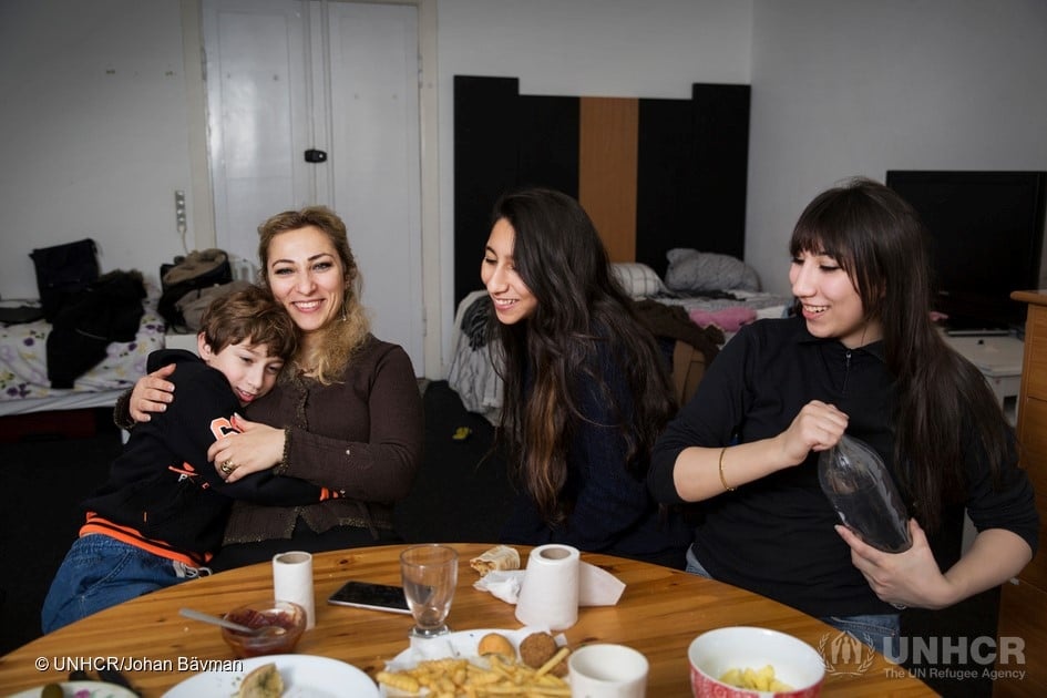 Ingen burde behøve risikere livet for å bli gjenforent med familien | UNHCR Norge