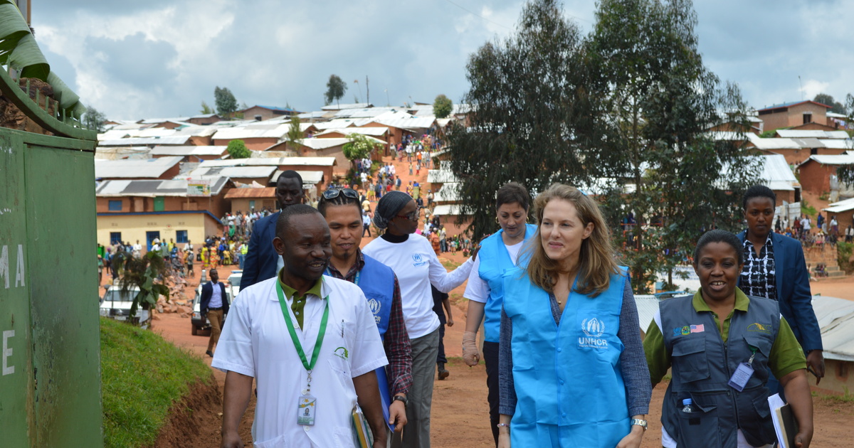 Her Royal Highness Princess Sarah Zeid visits Gihembe Refugee Camp ...