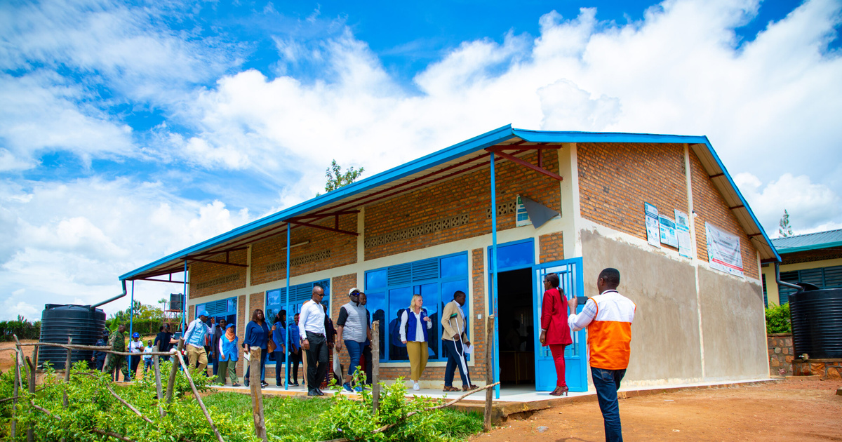 Inside Rwanda's largest school where the UN is helping thousands of ...