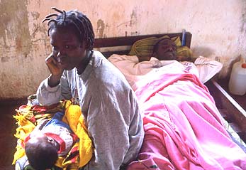 Hundreds more flee Burundi as conflict escalates | UNHCR