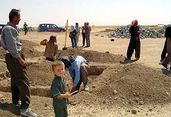 Feature: A day in the life of Dengawa village, northern Iraq | UNHCR