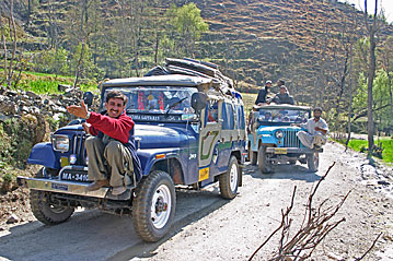 Nearly 190,000 displaced by fighting on Pakistan's border region of ...