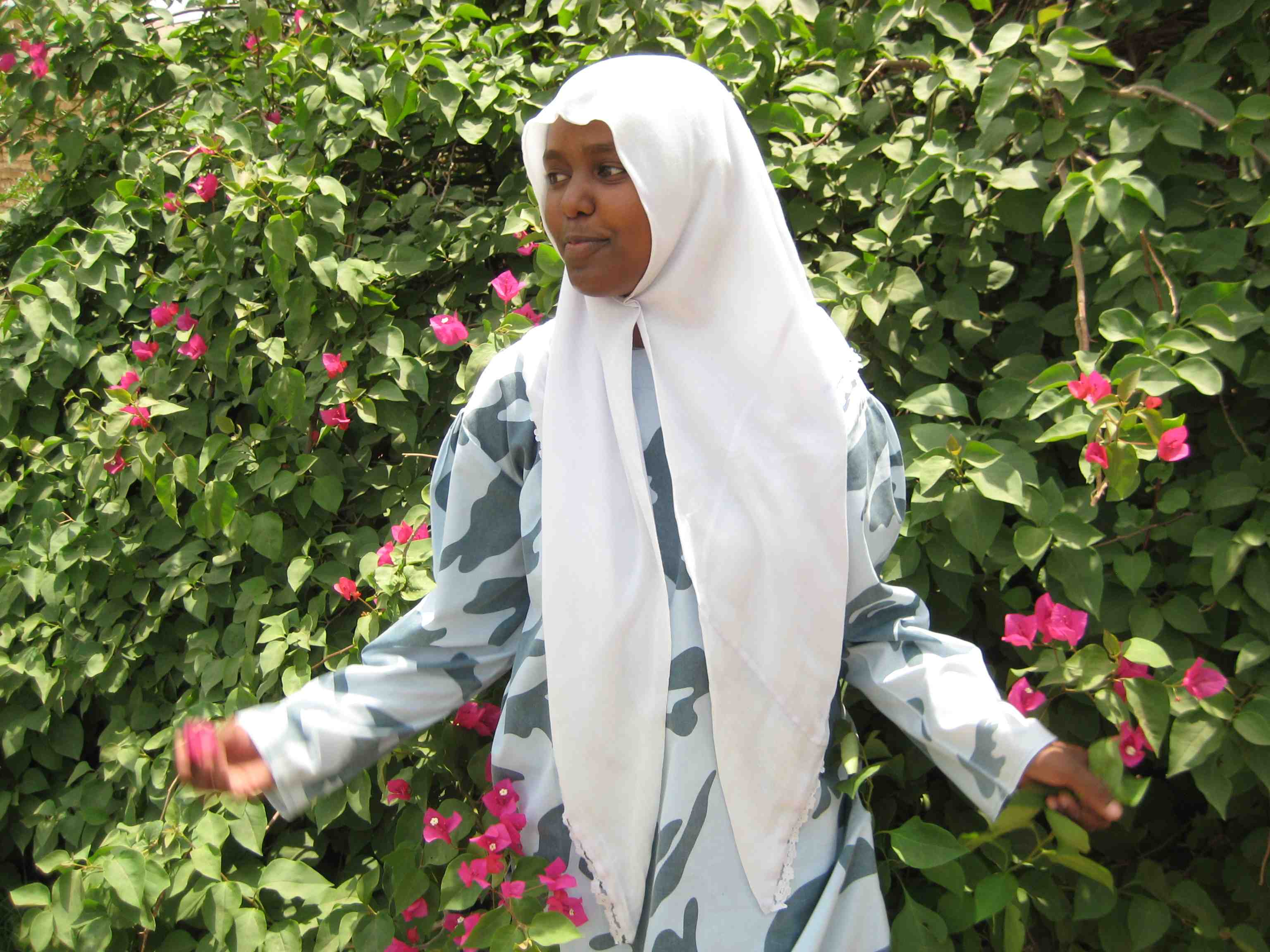 Educating Hassina: From a humble classroom, big dreams | UNHCR