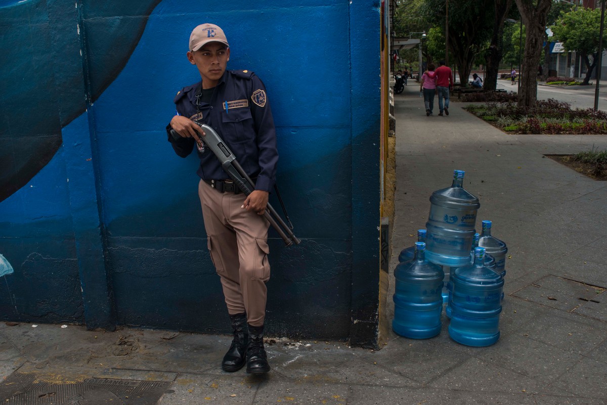 Gangs menace Central Americans seeking refuge in Guatemala | UNHCR