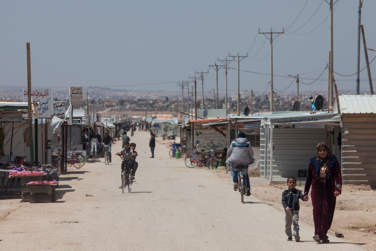 Jordan's Za'atari camp goes green with new solar plant | UNHCR