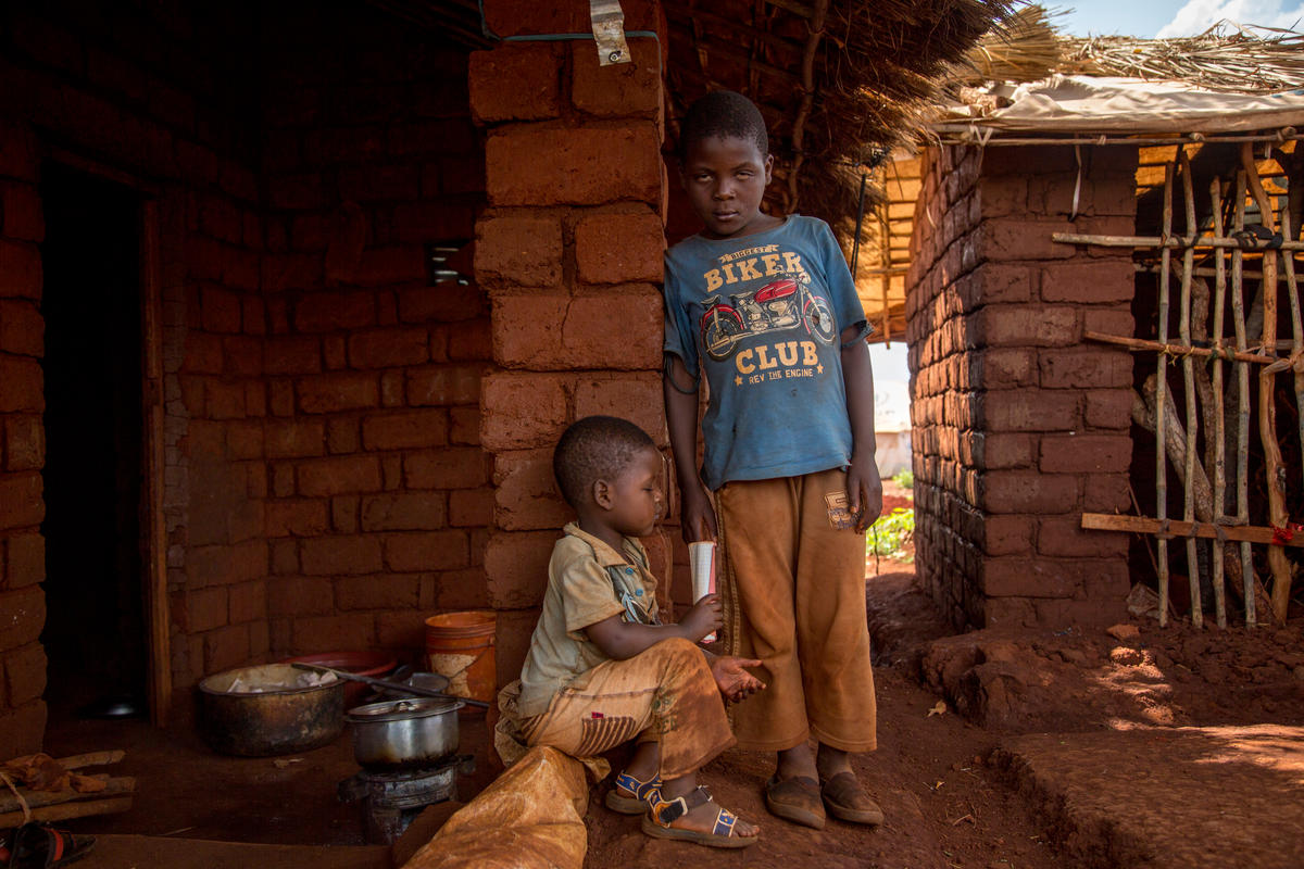 Refugee children battle for education in Tanzania | UNHCR