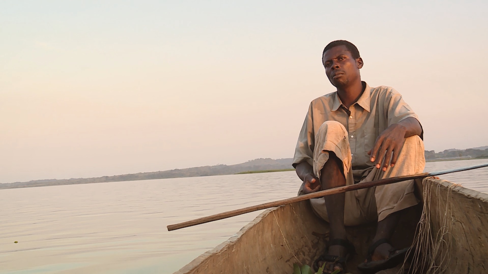 Congo border town helps Central African neighbours in need | UNHCR