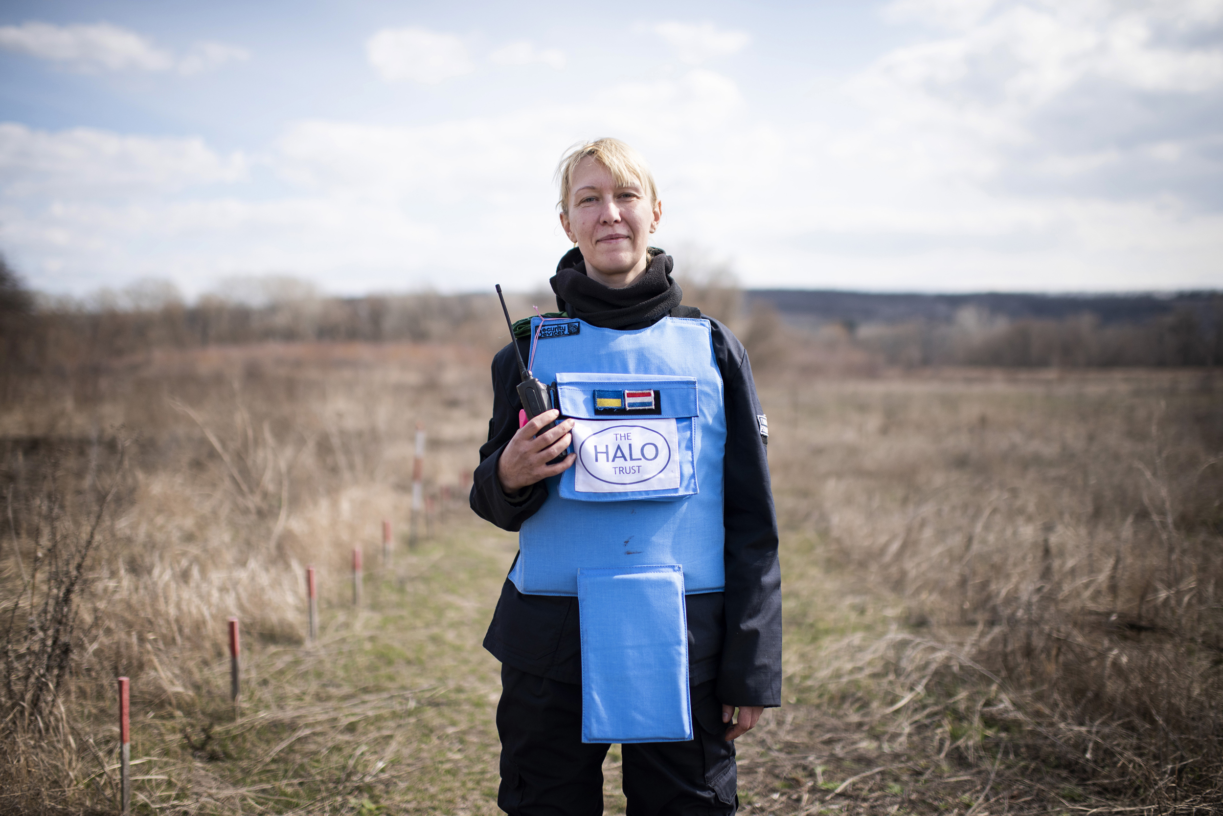 Clearing landmines in Ukraine, one careful step at a time | UNHCR