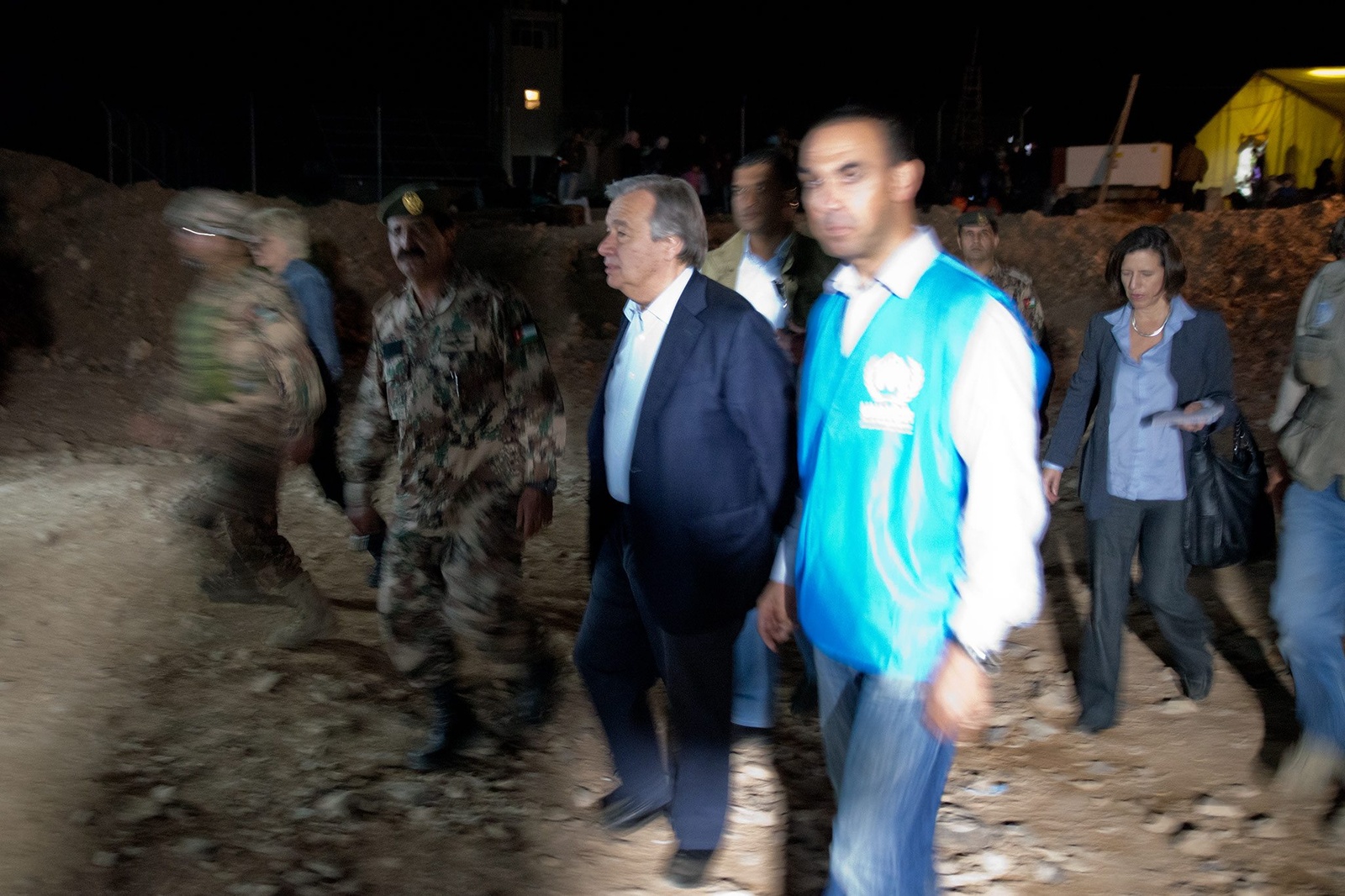 Escaping Syria in the dead of night: UNHCR chief visits Jordan border ...