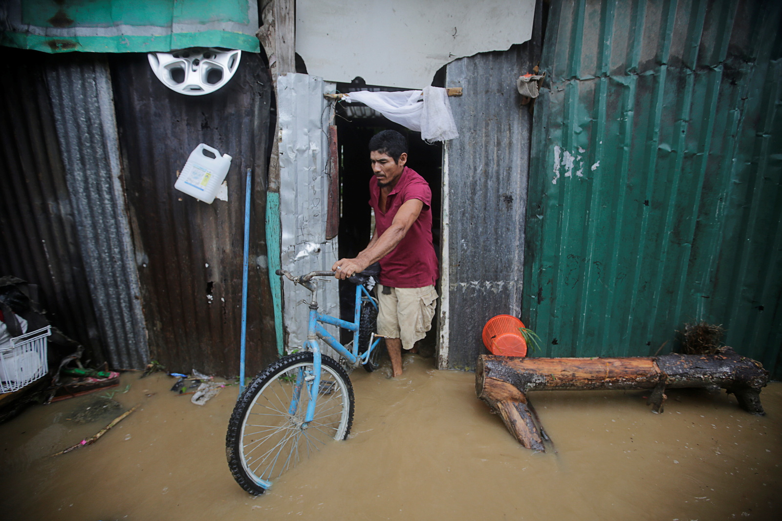 How climate change is multiplying risks for displacement | UNHCR