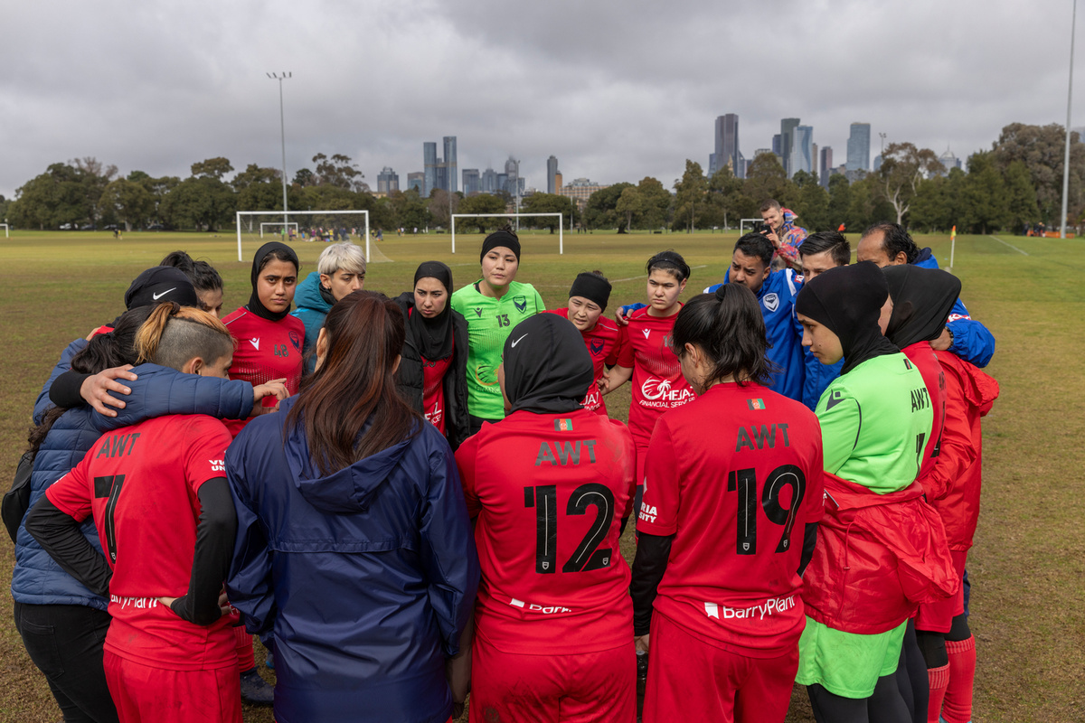 Exiled Afghan women’s football team scores goals in Australia | UNHCR