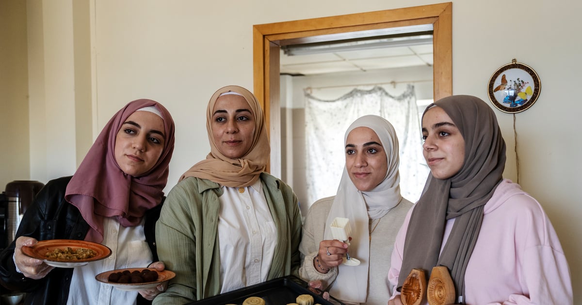 Resettled Syrian refugee family thrives in Portuguese college town | UNHCR
