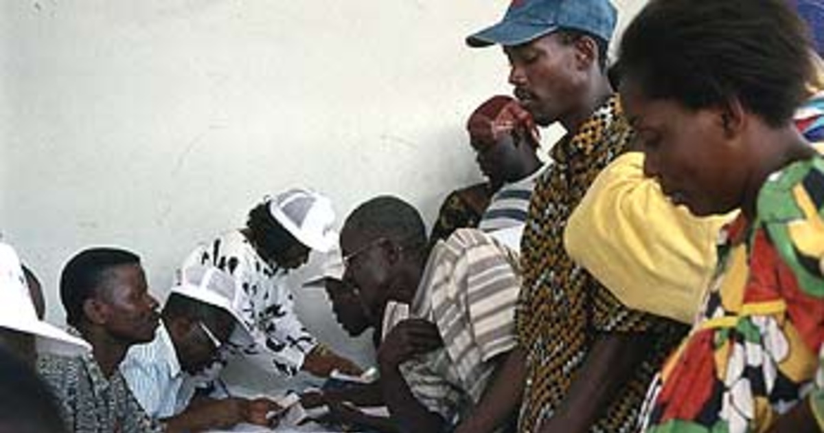 UNHCR issues ID cards to Congo's refugees | UNHCR