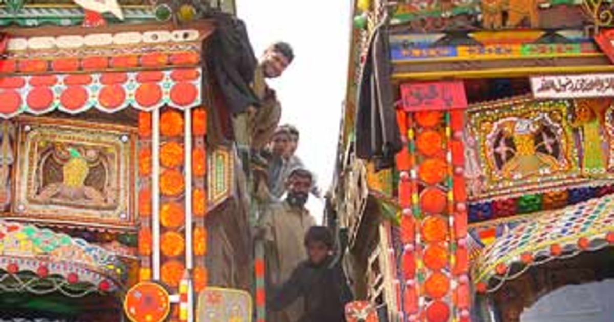 Feature: NGOs connect UNHCR with Afghan refugees in Pakistan | UNHCR