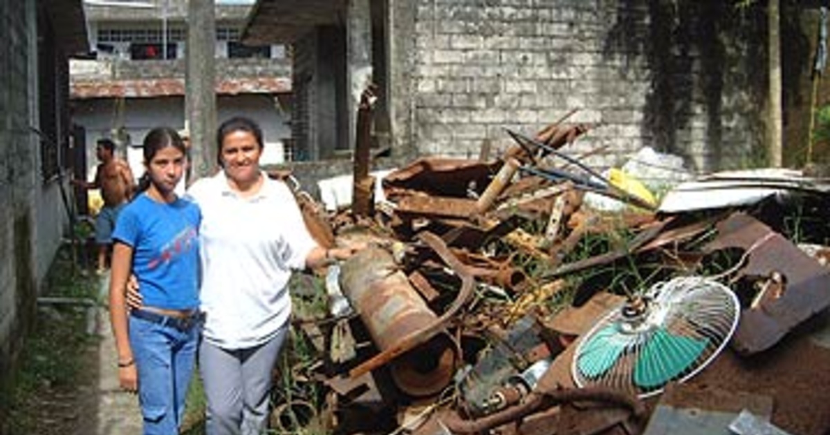 Giving credit to Colombian refugees in Ecuador | UNHCR