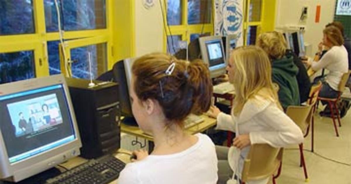 Surviving against the odds: a taste of life as a refugee | UNHCR