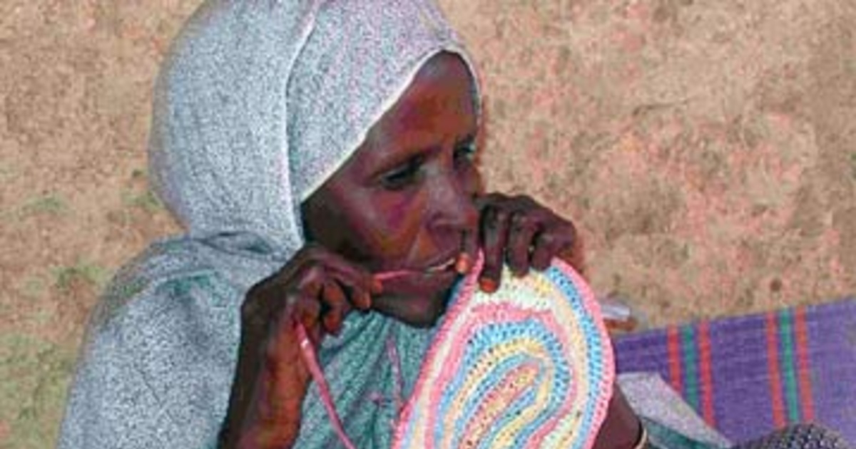 Plastic shopping bags provide an income for Somali refugees in Ethiopia ...