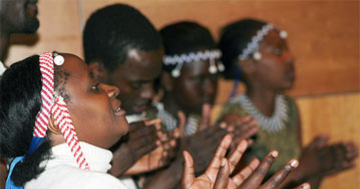 South African government meets refugees, listens to their problems | UNHCR