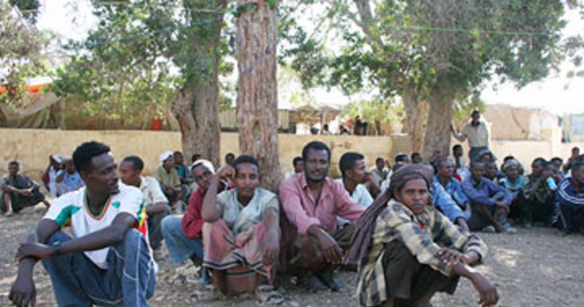 A deadly sailing season begins: smuggling people from Somalia to Yemen ...