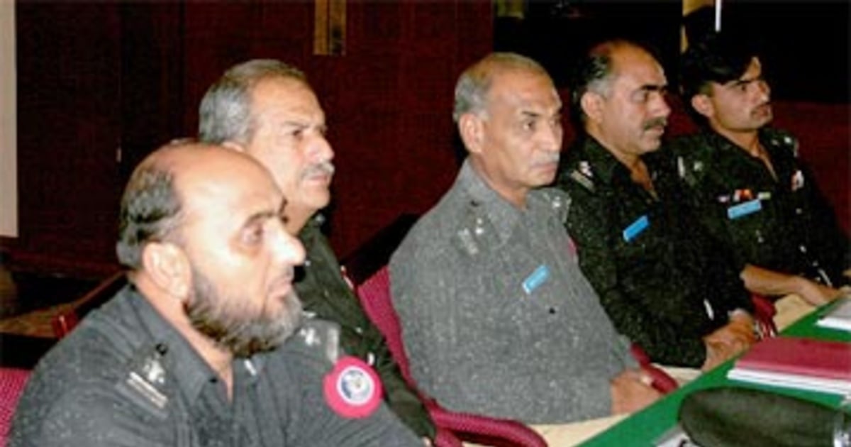 Training Pakistan's police in refugee rights | UNHCR