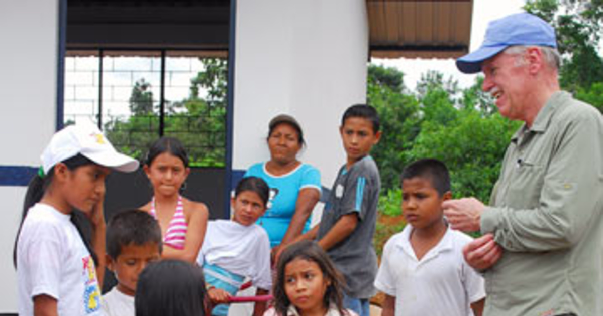 UNHCR official reviews needs assessment approach in Ecuador | UNHCR