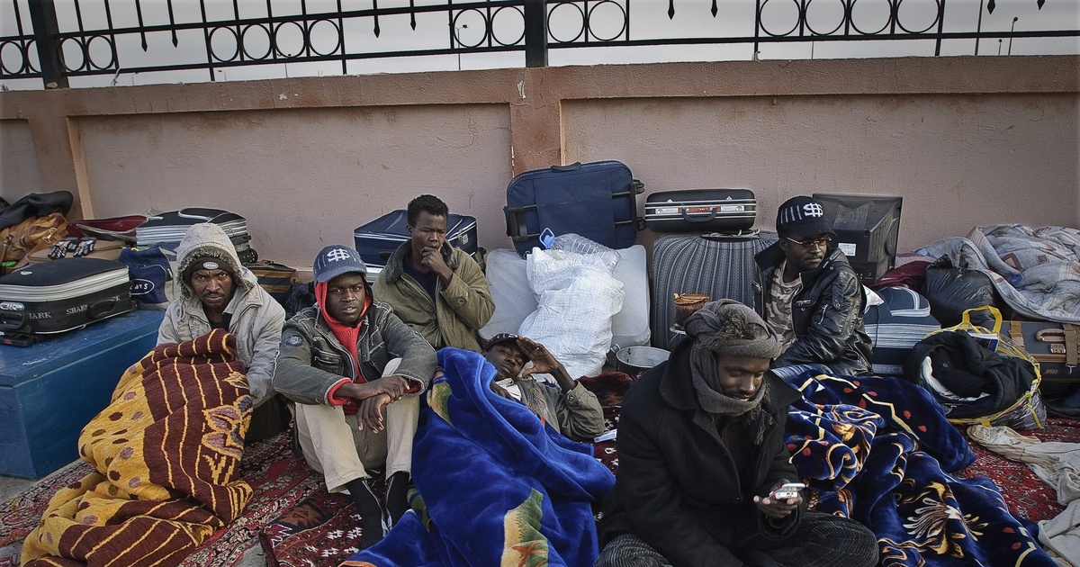 UNHCR fears civilians prevented from fleeing Libya amid fighting | UNHCR