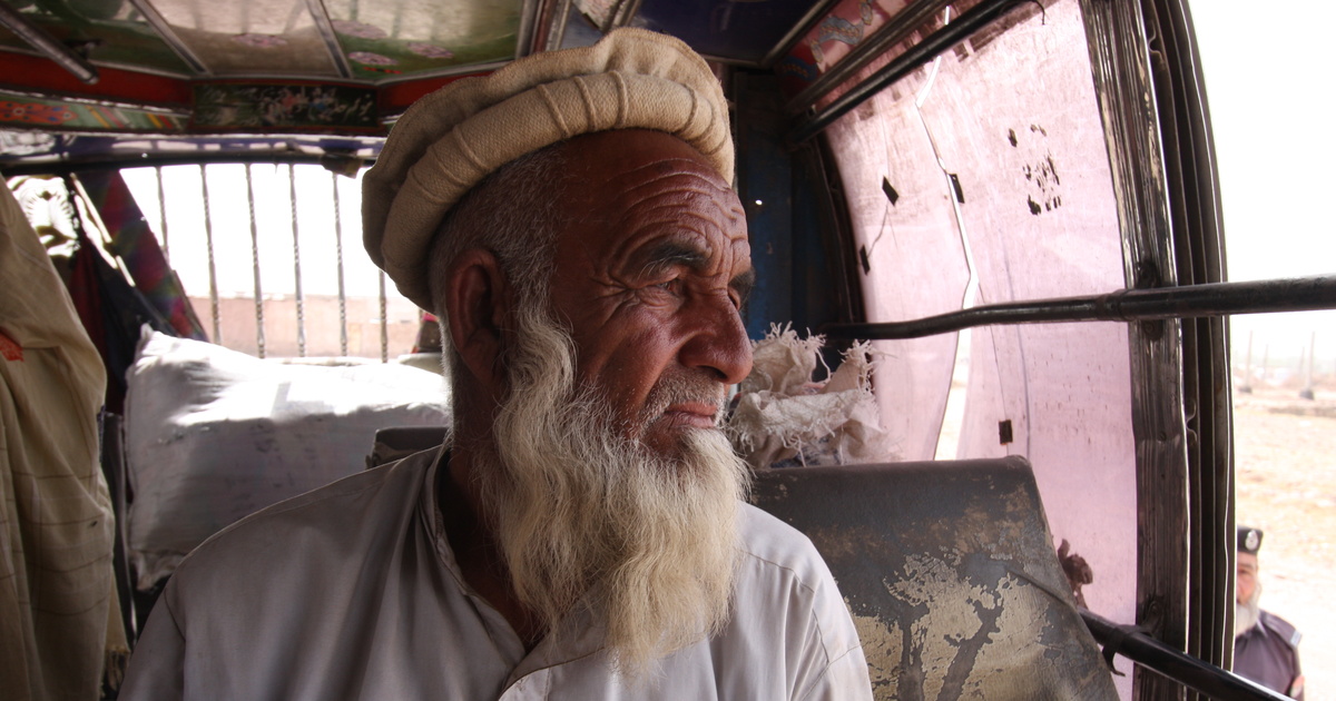 Three years after fleeing conflict, thousands in Pakistan return home ...