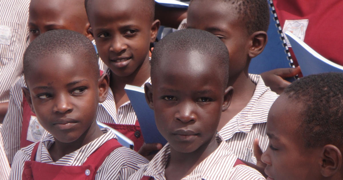 Solar lamps brighten future for refugee students in Uganda | UNHCR