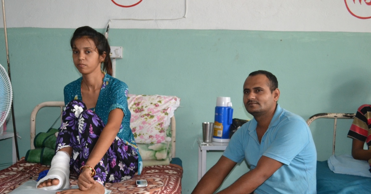 Snake bite victims breathe easier in Nepal thanks to UNHCR donation | UNHCR