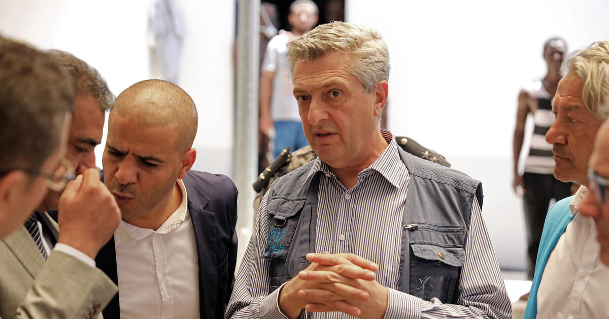 As Libya crisis deepens, UNHCR chief steps up assistance | UNHCR