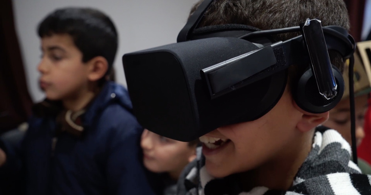 Technology turns aspiring architect's dreams into virtual reality | UNHCR
