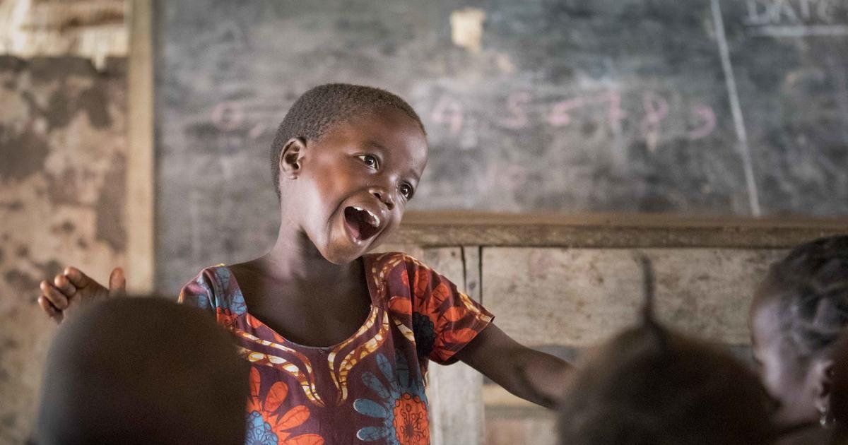 Sir Lewis Hamilton backs UNHCR's campaign on refugee education | UNHCR